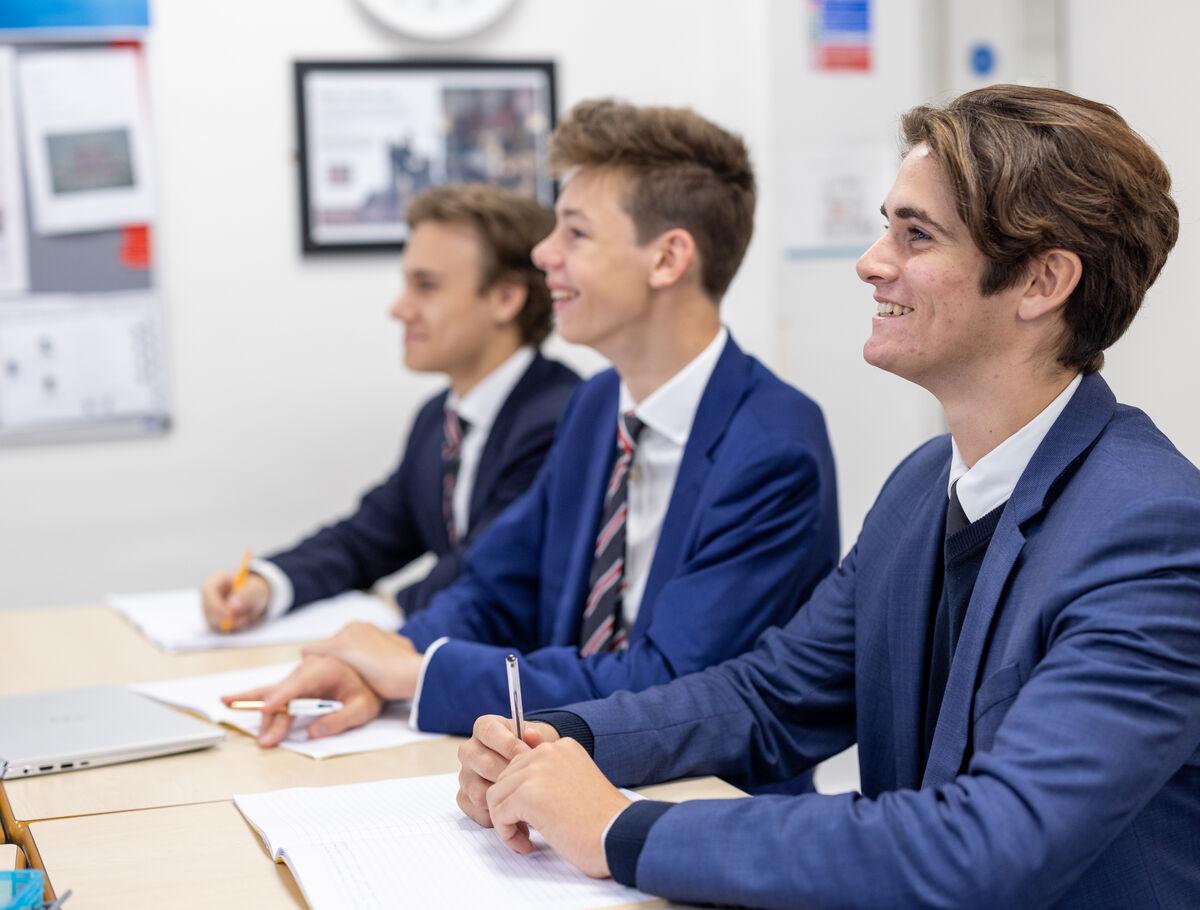 ᐅ Sixth Form in London, Marylebone ᐅ Wetherby Senior, London